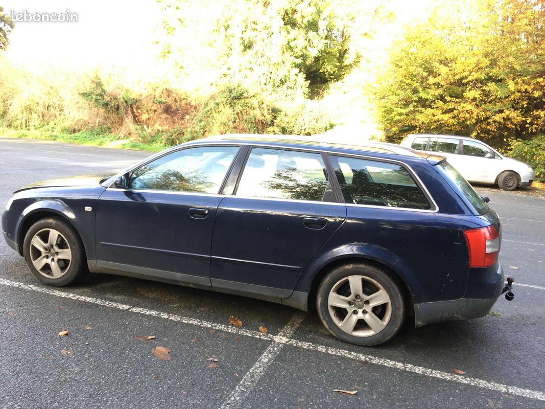 Audi A4 Break avec attelage - Voitures