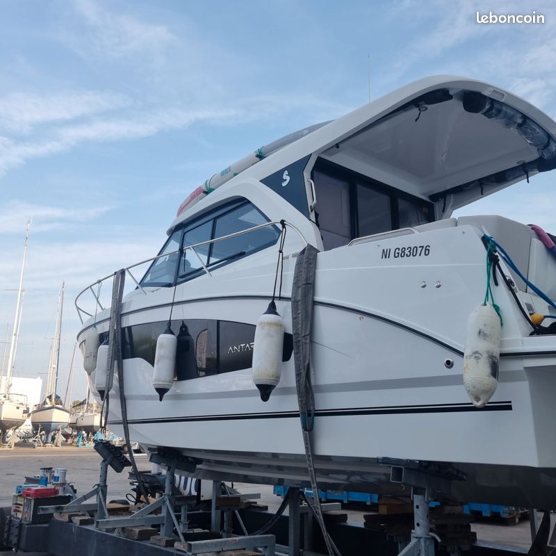 Bateau Antares 9V2 année 2025 - Nautisme
