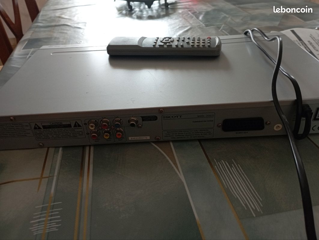 Vend lecteur de DVD marque scott - DVD - Films