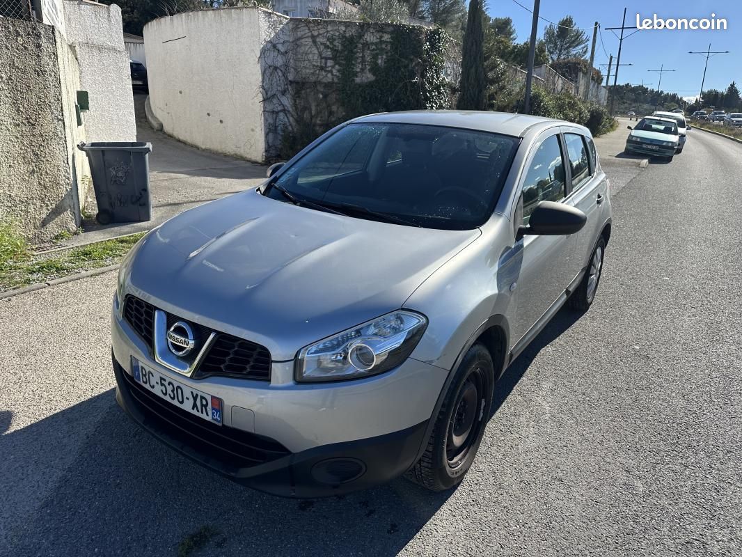 Nissan Qashqai I Phase 2 (J10E) 1.5 dCi DPF 2WD 110 cv - Voitures