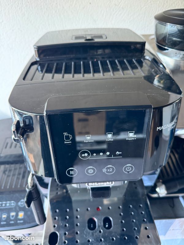 Machine à café delonghi Magnifica start garantie - Électroménager