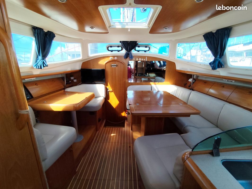 Voilier Jeanneau Sun Odyssey 40 DS – 3 cabines - équipé voyage – deck ...