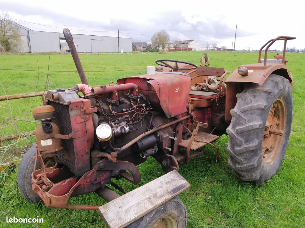 McCormick F240 - Tracteurs