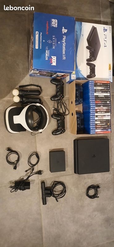 PS4 Slim 1To + PS VR + Camera V2 + 2 PS Move + 4 manettes + 26 jeux ...