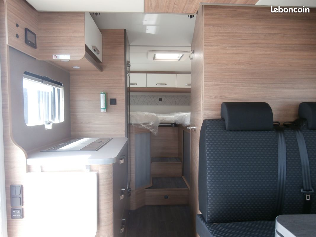 Destockage Weinsberg Carasuite 650 MEG / Ford 155 cv Boite auto Neuf ...