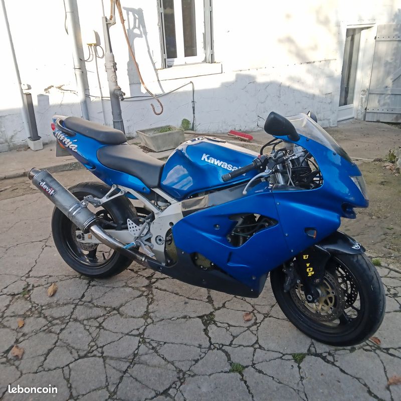 Kawasaki Zx9r - Motos