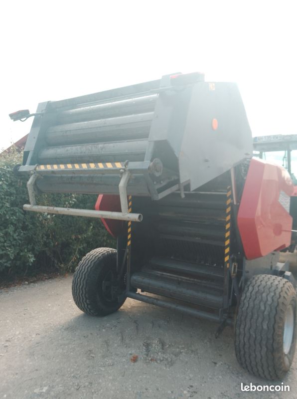 Round baller metal fach - Matériel agricole