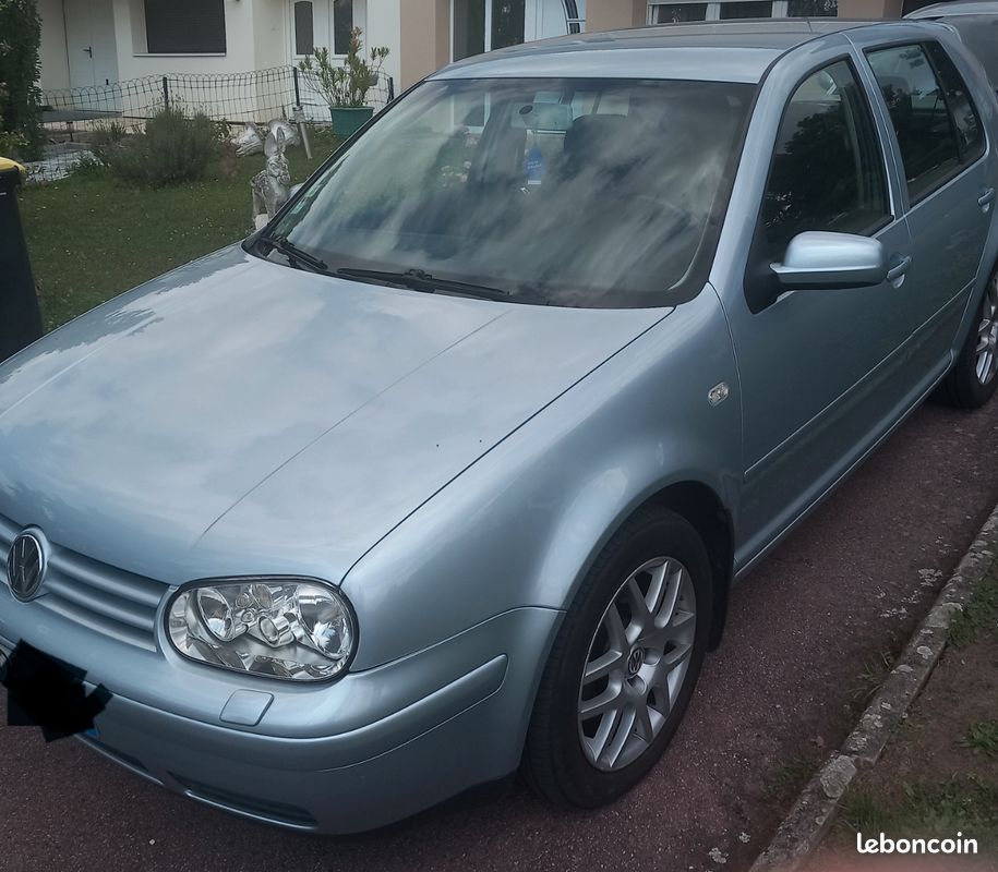 Vends Golf IV Match II Pacific - Voitures
