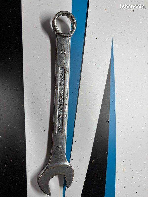 Clef 25 Facom - Bricolage