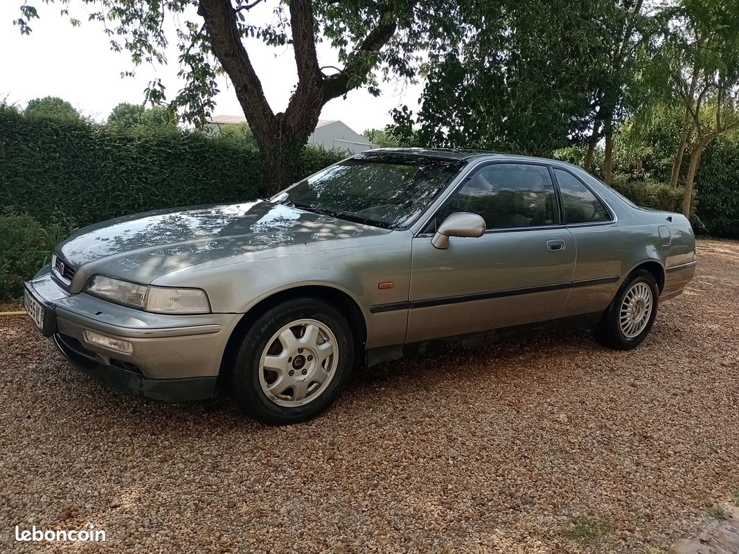 Honda Legend KA8 - Voitures