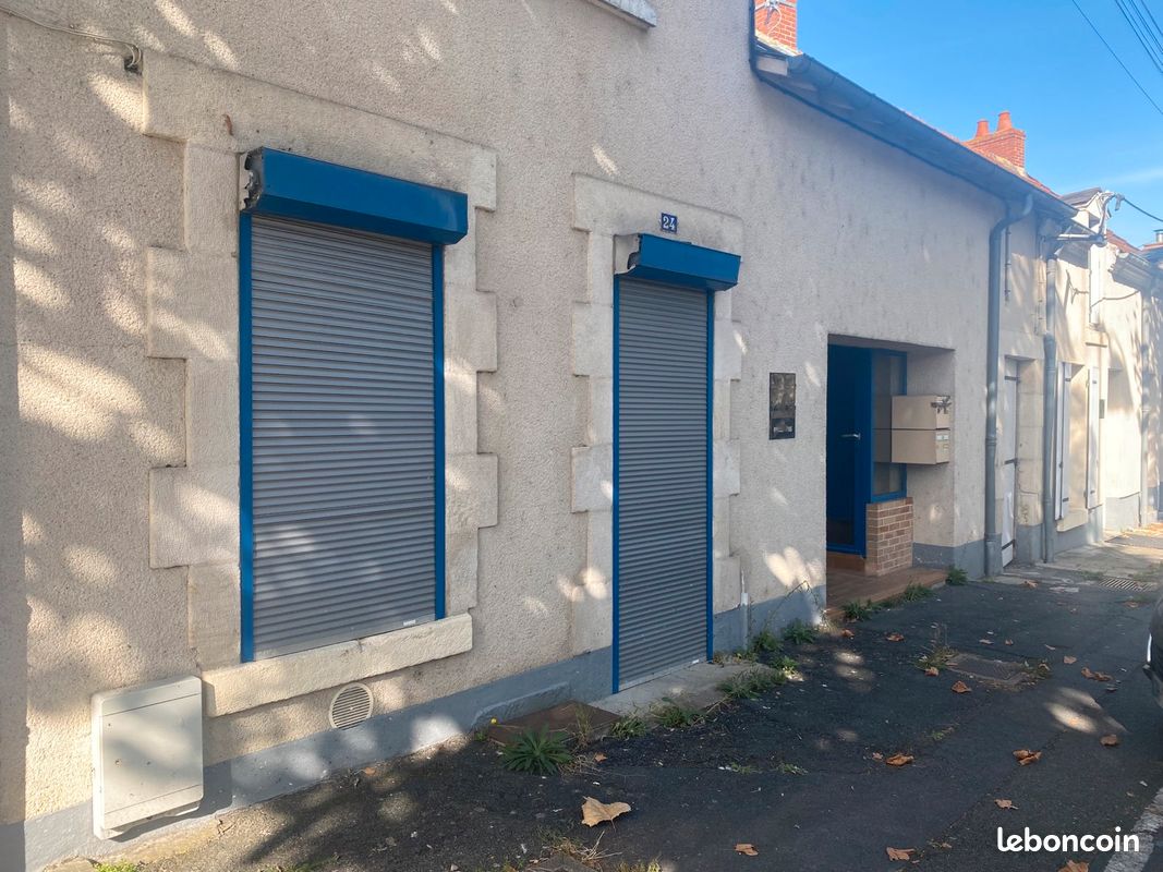 A louer local professionnel - Bureaux & Commerces