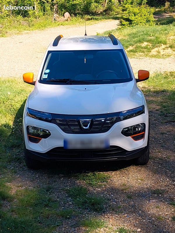 Dacia Spring toute option a saisir - Voitures