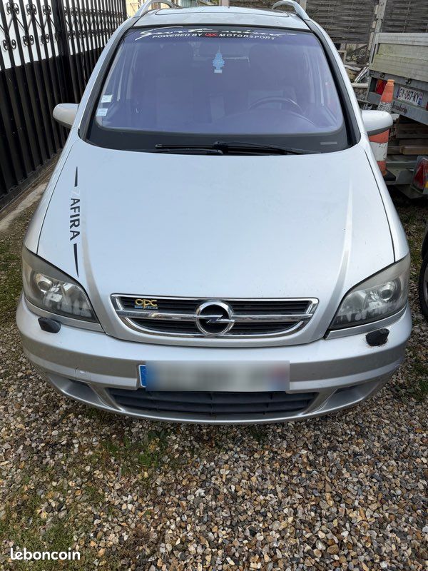 Opel Zafira 2.2 DTI 125 Design équipement OPC Edition de 2004. Modèle ...
