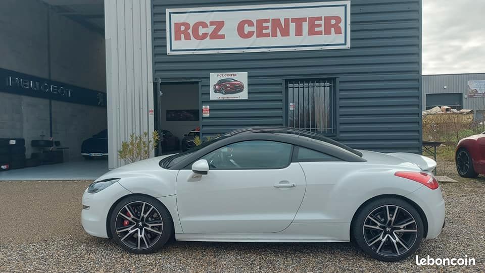 RCZ "R" *9.985 kms* ETAT CONCOURS*garantie 24 mois possible*EXCEPTIONNE - Voitures