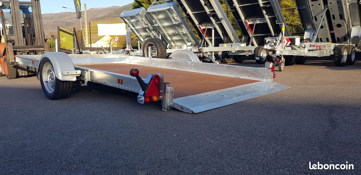 PROMO REMORQUE LIDER ABAISSABLE AU SOL 3.50 m PTC 1500 KG - Équipement auto