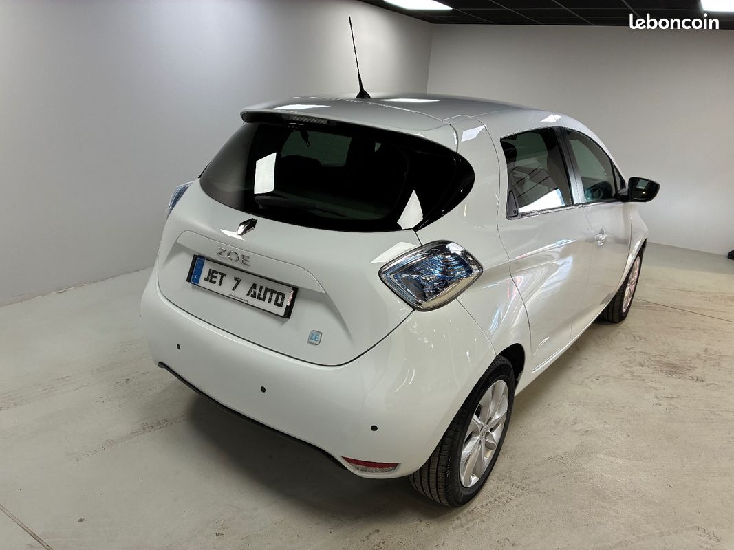 RENAULT ZOE Life - Voitures