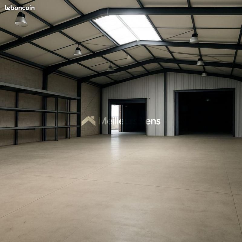 Commerce divers 1 200 m² - Bureaux & Commerces