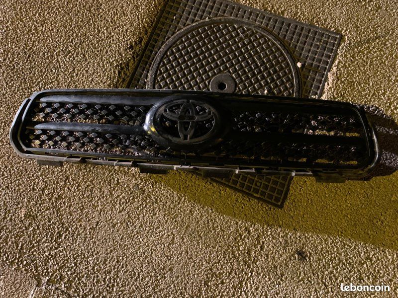 Calandre de Toyota rav4 2006/2009 - Équipement auto