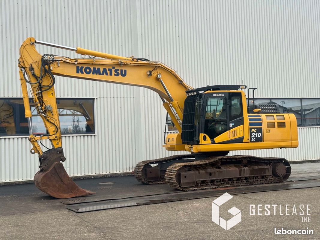Komatsu PC210 LC-11 - BTP - Chantier gros-oeuvre