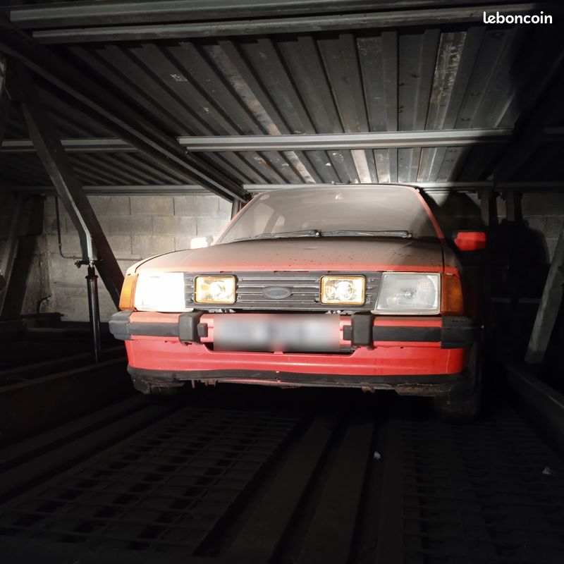 Ford Escort MK3 XR3i Collection - Voitures