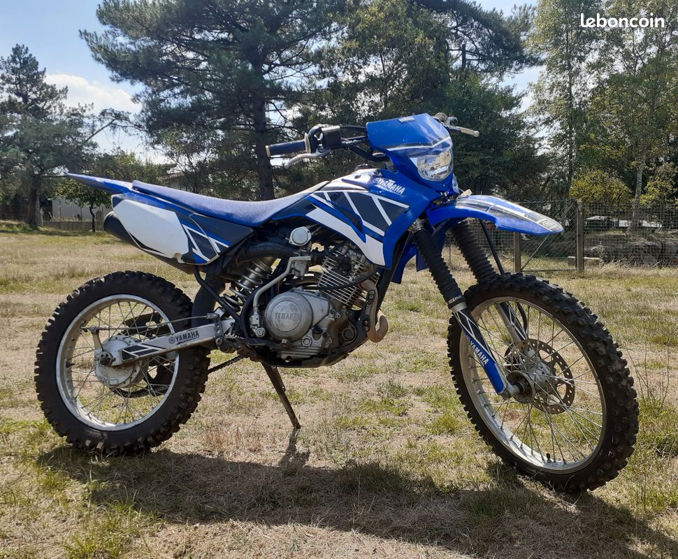 Moto 125 yamaha TT-R - Motos