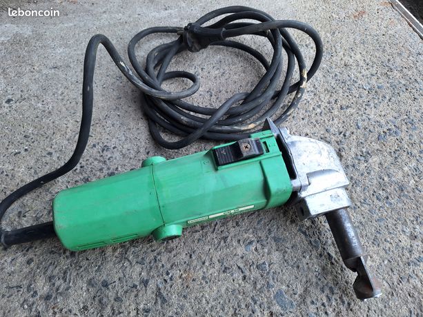 Grignoteuse a tole d'occasion - Bricolage - leboncoin