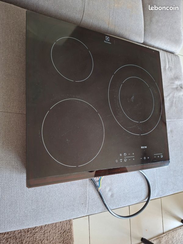 Plaque Induction Electrolux 3 Feuxnull