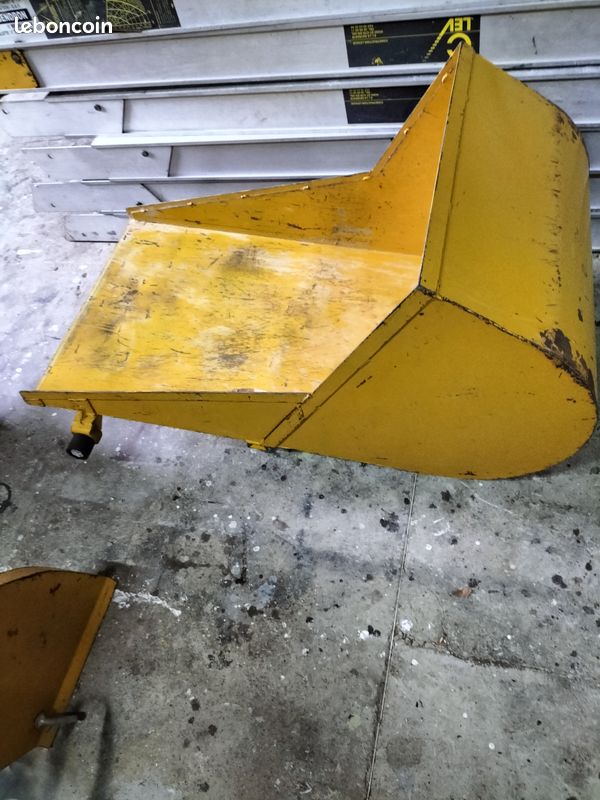 Monte matériaux Celev - Bricolage