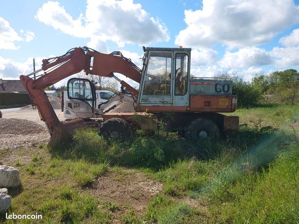 Pelle poclain d'occasion - BTP - Chantier gros-oeuvre - leboncoin