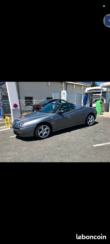 Alfa Romeo 916 spider - Voitures