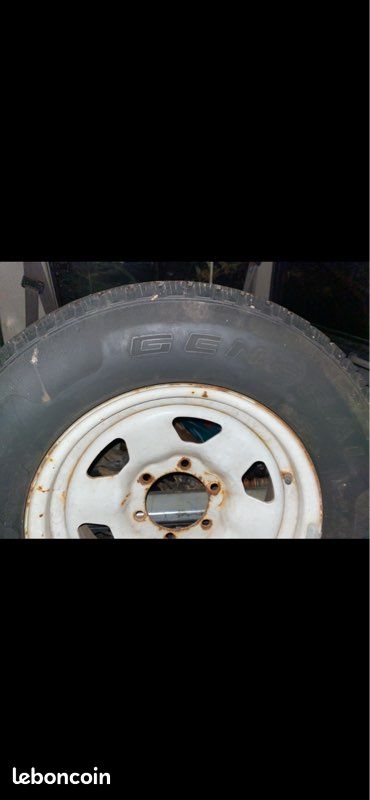 Roue 4x4 - Équipement auto
