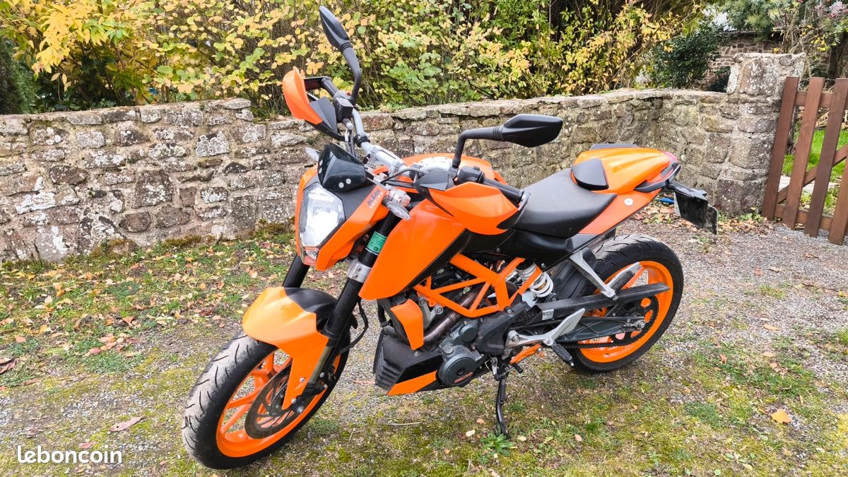 KTM 390 duke - Motos