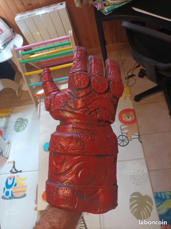 Main Hellboy - DVD - Films