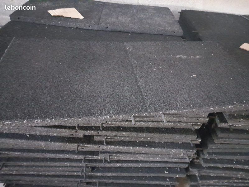 Dalle de sol antichoc 50x50 noir épaisseur 3cm - Équipements industriels