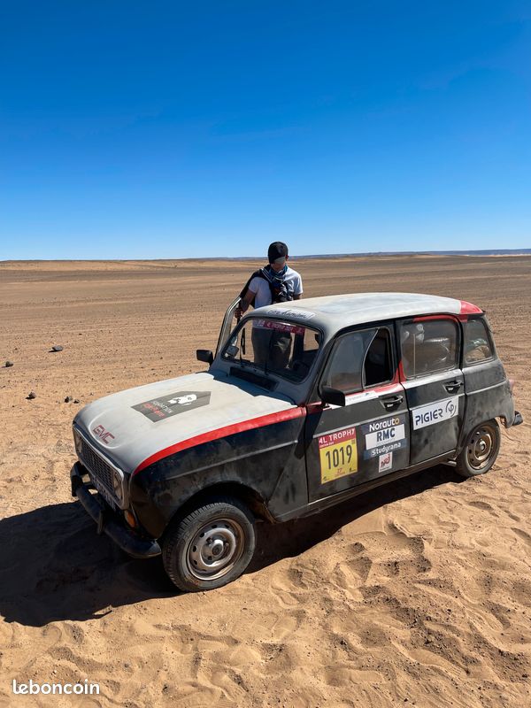 Renault 4L R4 - Voitures