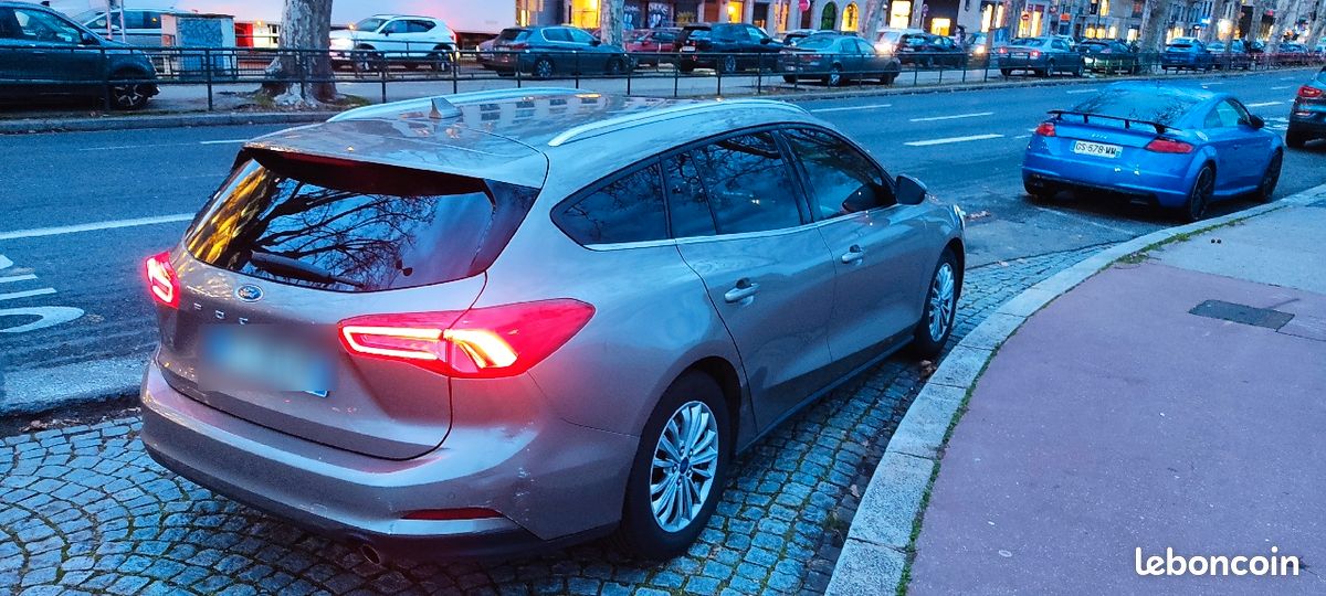 Ford focus sw break - Voitures