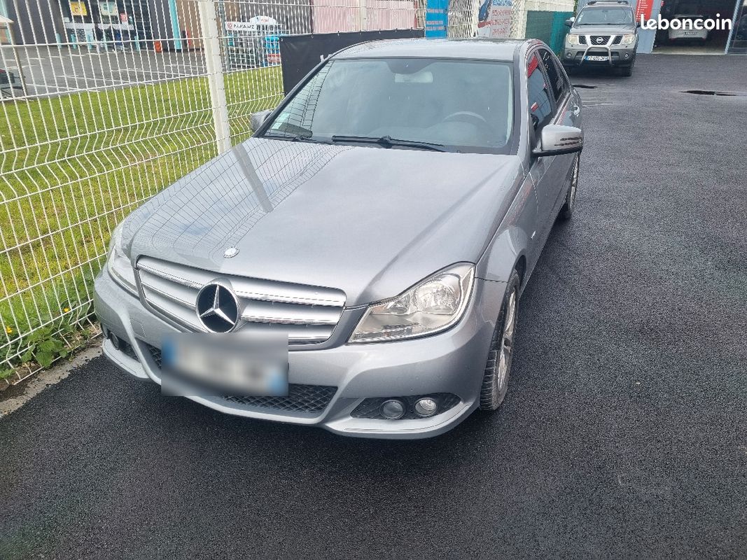 Mercedes c180 - Voitures