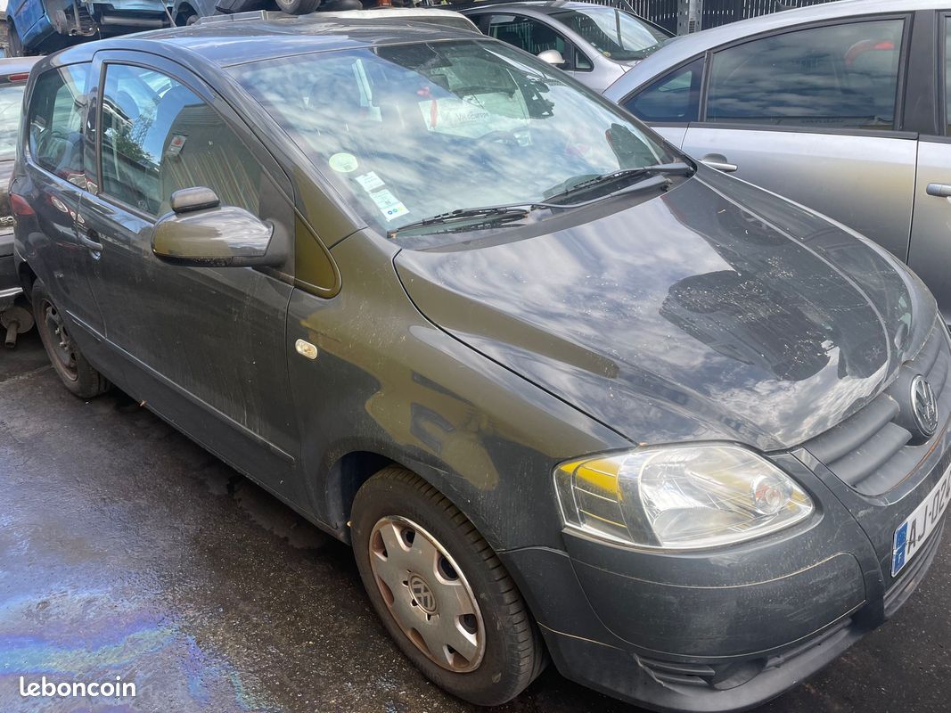 VW FOX 3/5 portes 1.2 55 ch Essence - Équipement auto