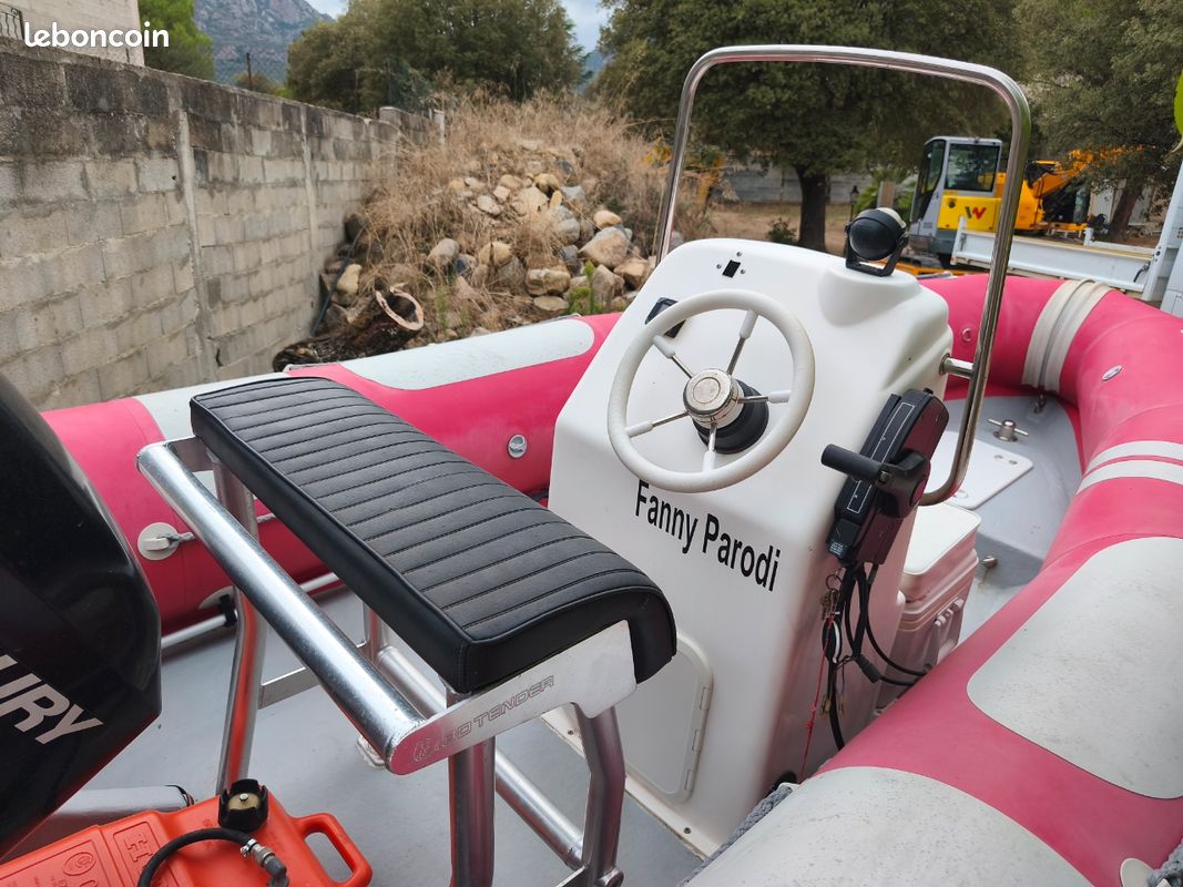 Semi rigide zodiac - Nautisme