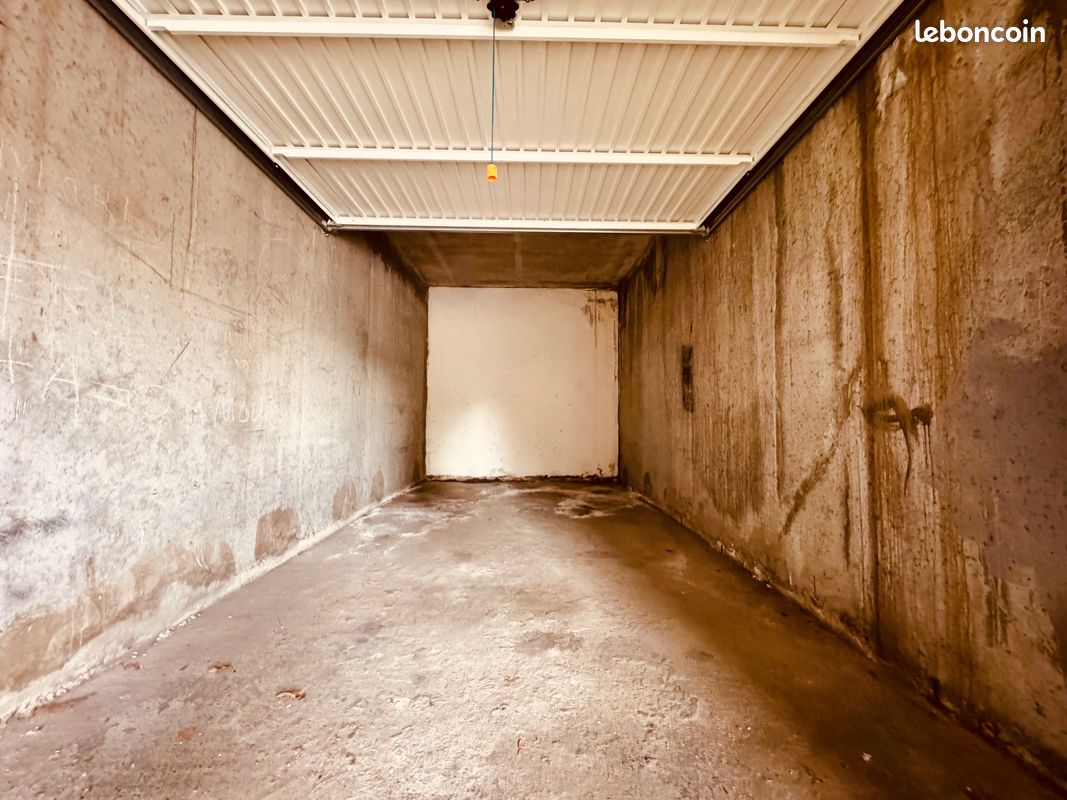 Garage Box fermé - Locations