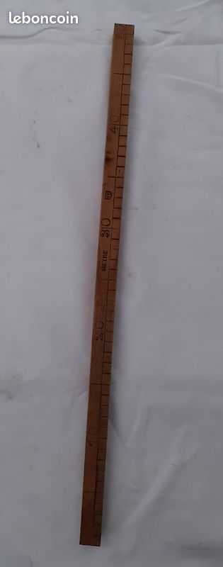 Ancien demi mètre en bois gradué pour mesurer le tissus - Bricolage