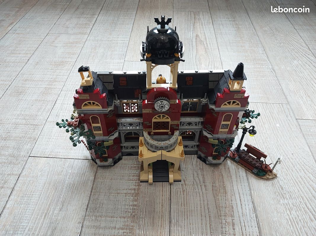 LEGO Hidden Side 70425 : L'école hantée de Newbury de 2019 - Jeux & Jouets