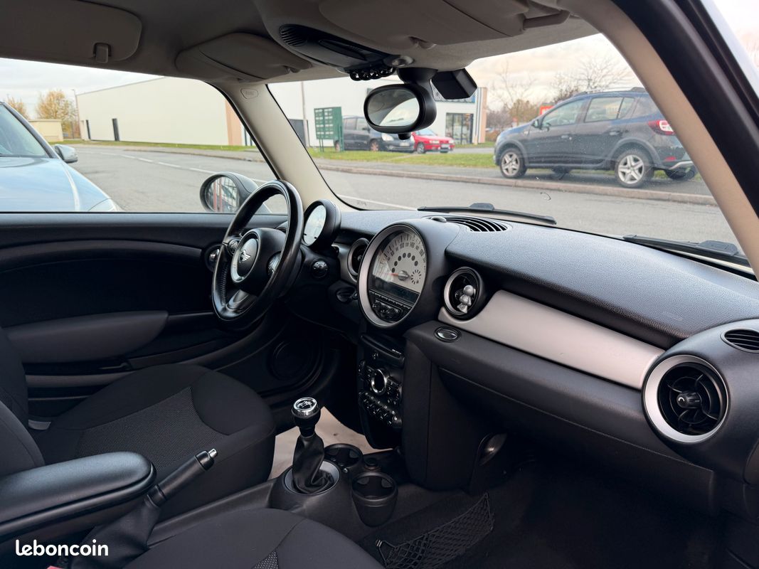 Mini Cooper One 1.4 98 cv / 2eme Main - Voitures