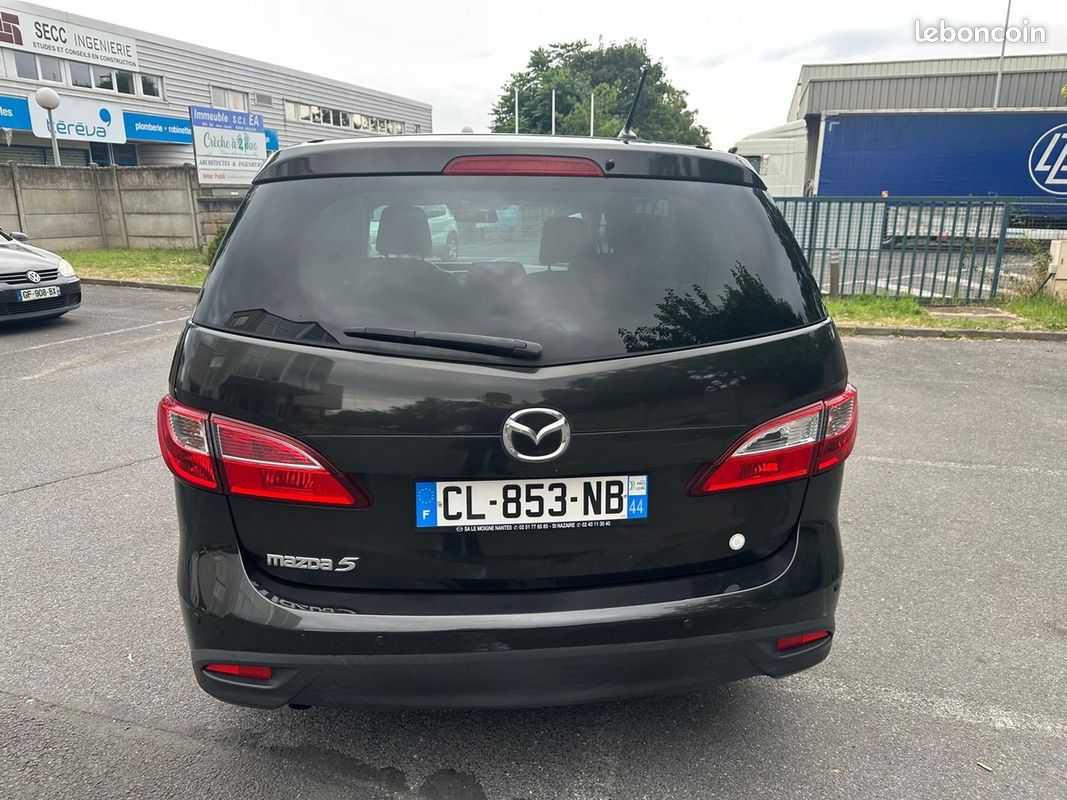 Mazda Mazda 5 1.6 MZ-CD 115 CV 7 plas en 4X CB crit2 - Voitures