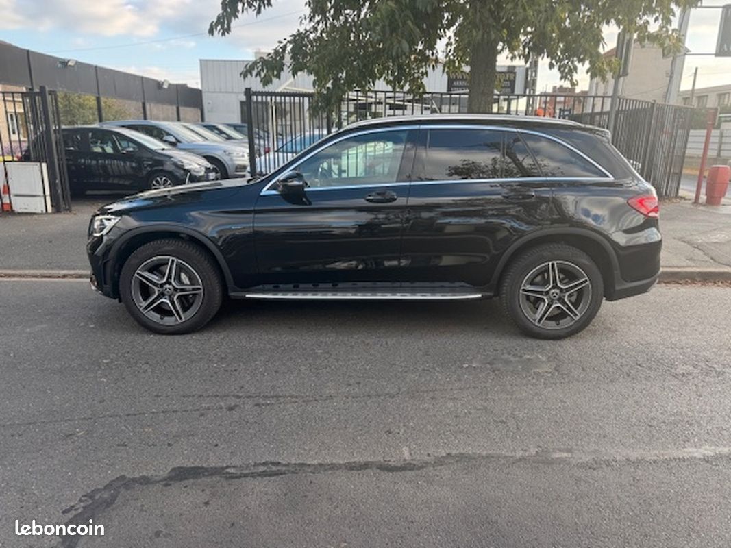 Mercedes-Benz Classe GLC 300 E 4Matic AMG LINE A2 - Voitures