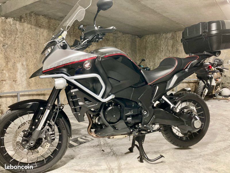 HONDA 1200cc CROSSTOURER DCT - Motos