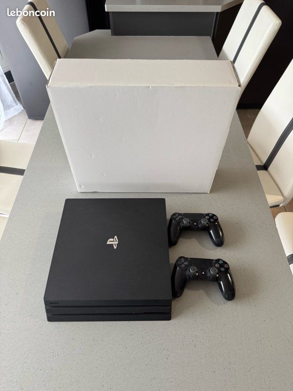 PS4 Pro pour pièces - Consoles