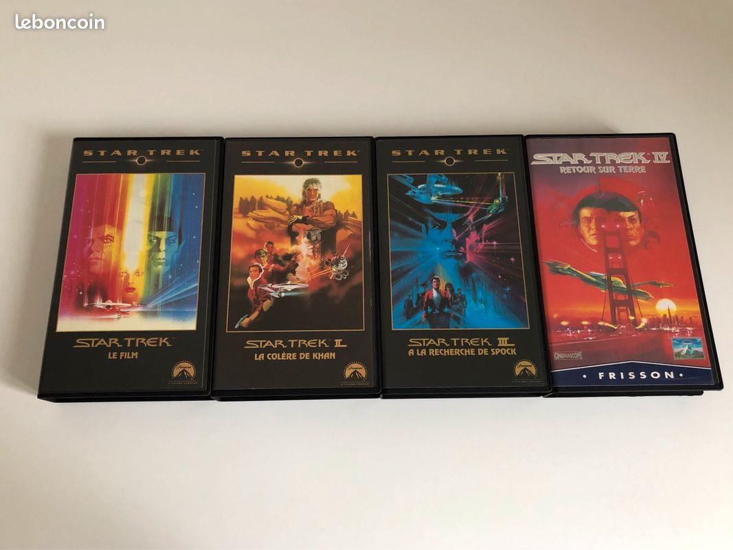 Lot de 19 VHS STAR TREK - DVD - Films