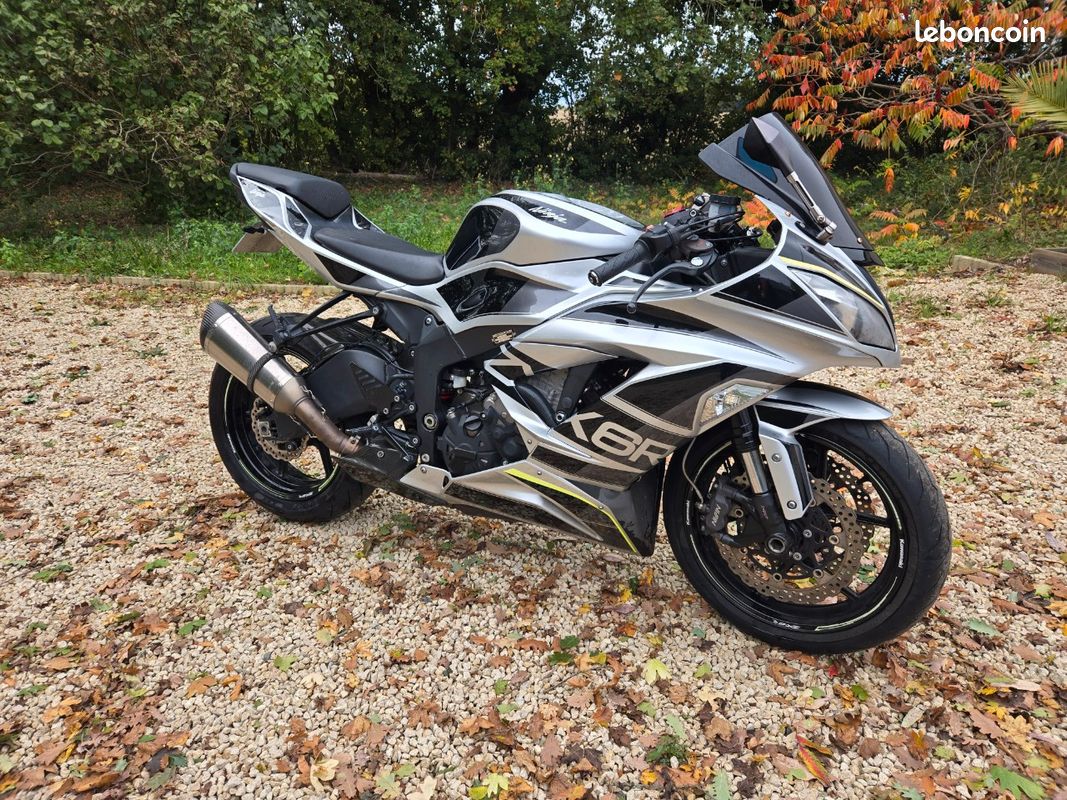 Kawasaki zx6r - Motos