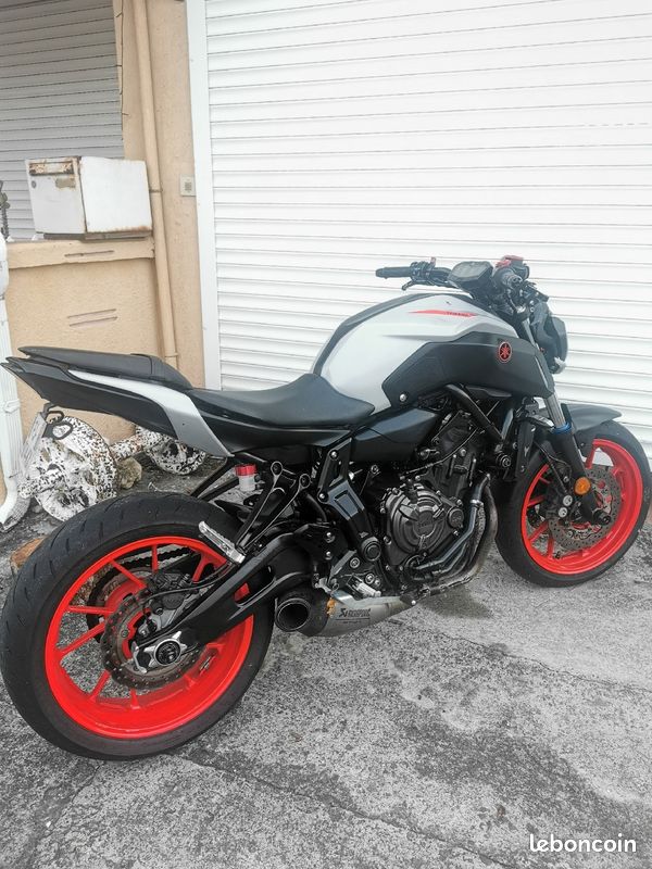 Mt07 2018 yamaha full led - Motos